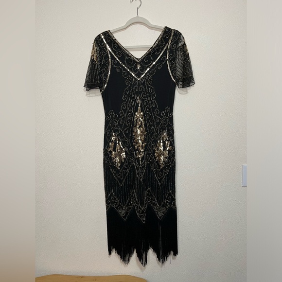 Pretty Guide | Dresses | Vintage Boutique Sequin Black Gold Flapper ...